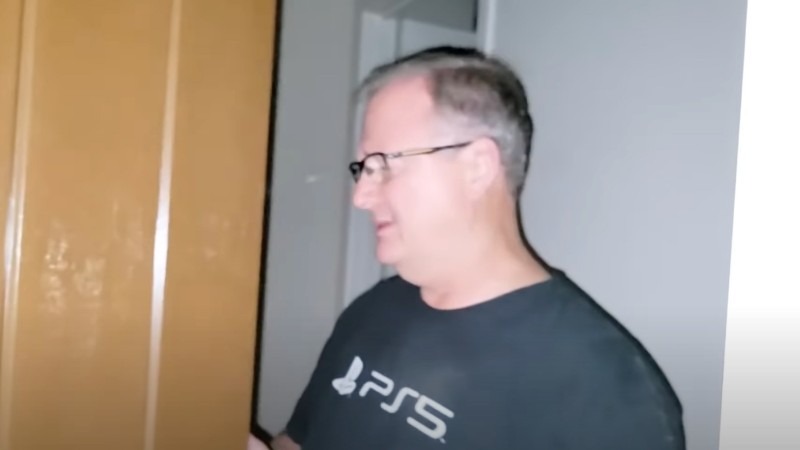 El vicepresidente de Sony es despedido después de ser atrapado en una ...
